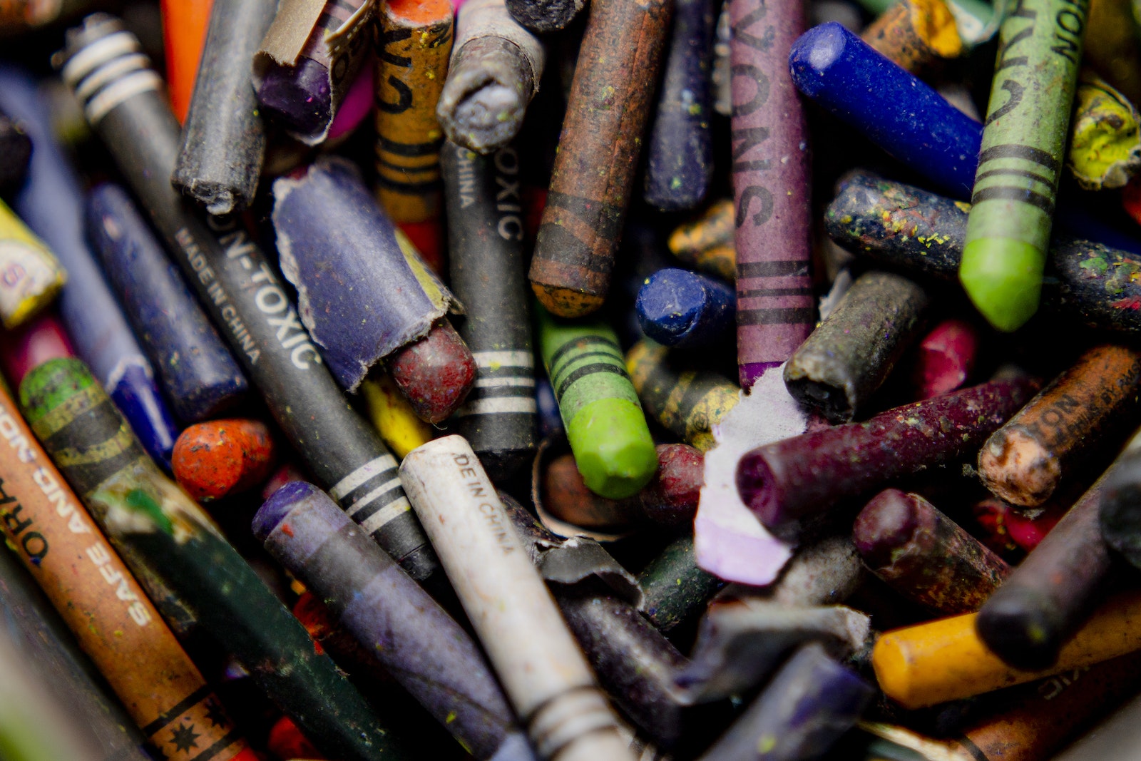 9 Great Benefits of Coloring Books for Toddlers and 3 Safety Concerns ...